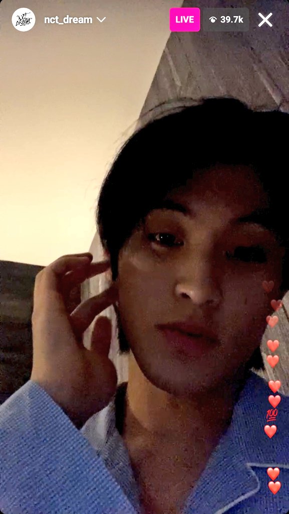 李J 🍳 on Twitter: "RT @NCTDREAMCENTER: 240405 NCT DREAM #MARK Instagram Live in Newark https ...