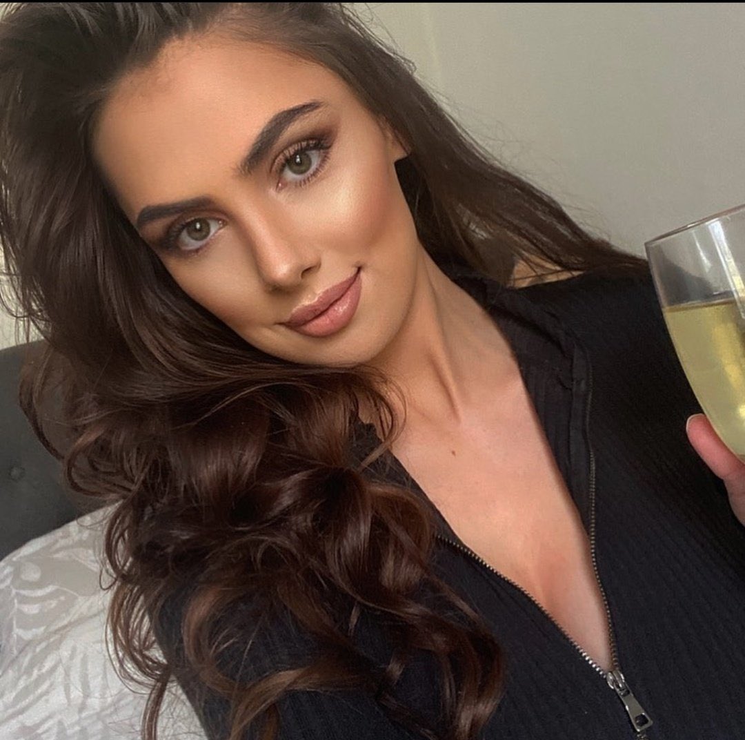 Colourz🇨🇦 On Twitter 6 Gemma Mccourt 2 3 Million Popularly Known