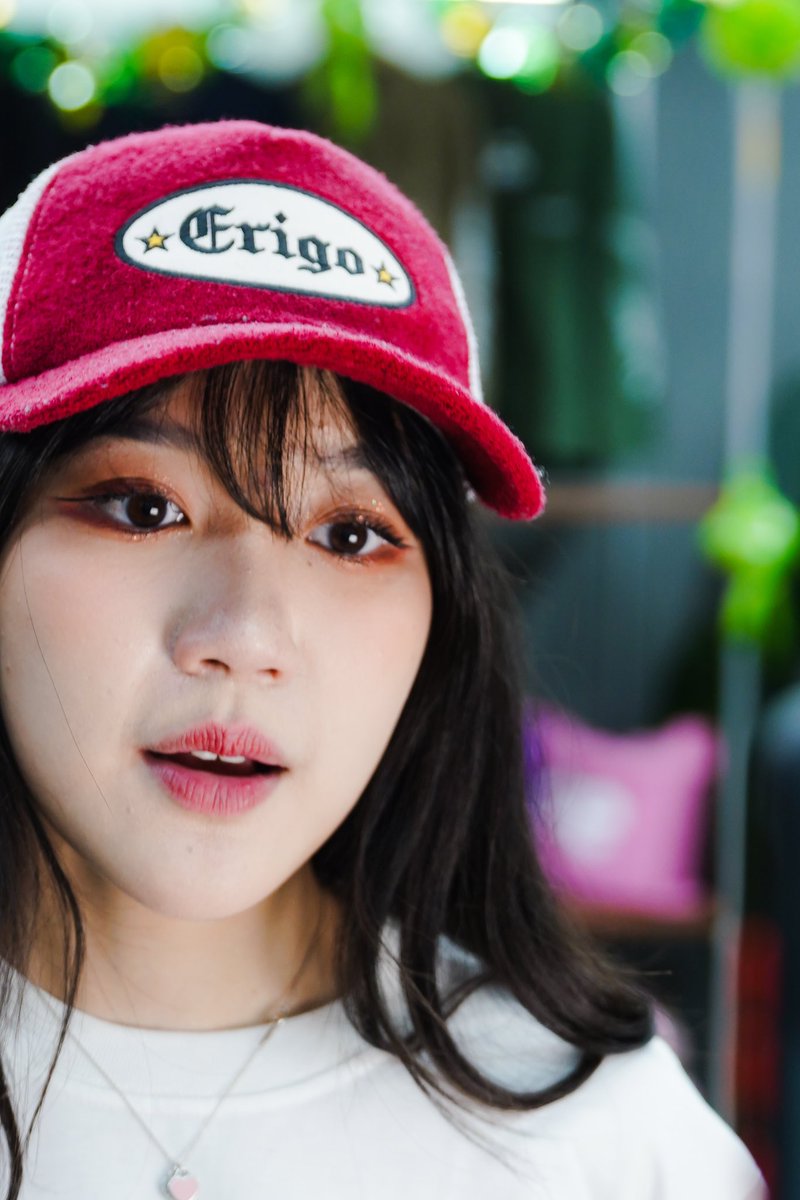 erigostore on Twitter: "Marsha and the cap https://shopee.co.id/Erigo-Cap-Moncton-Maroon-Unisex ...