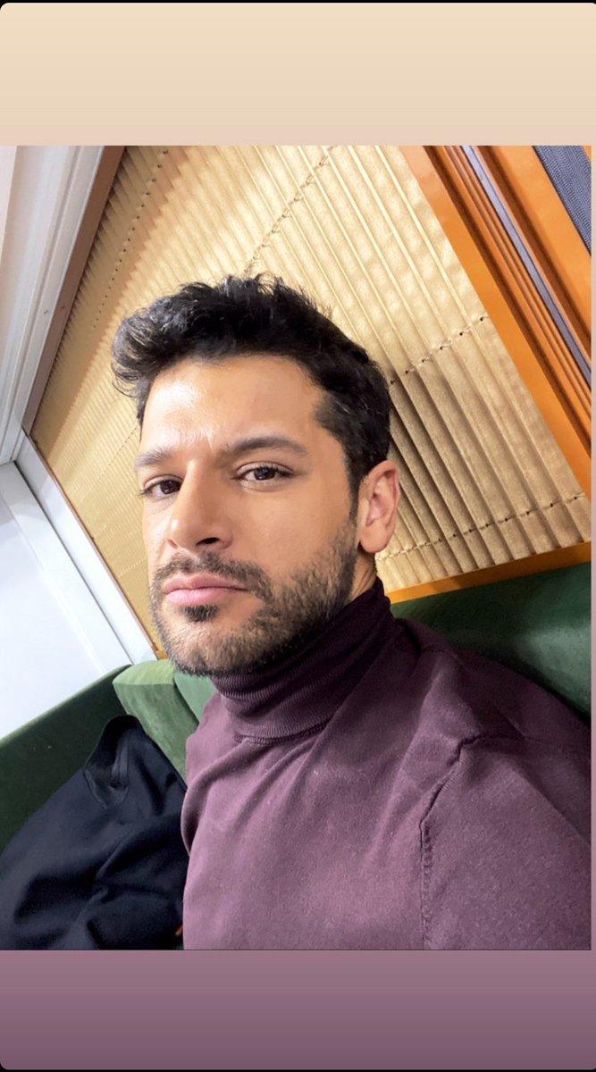 Balantw 🥰 on Twitter: "Emre Kıvılcım sevmek bir kültürdür ben Emre kadınıyım sen seversin ...