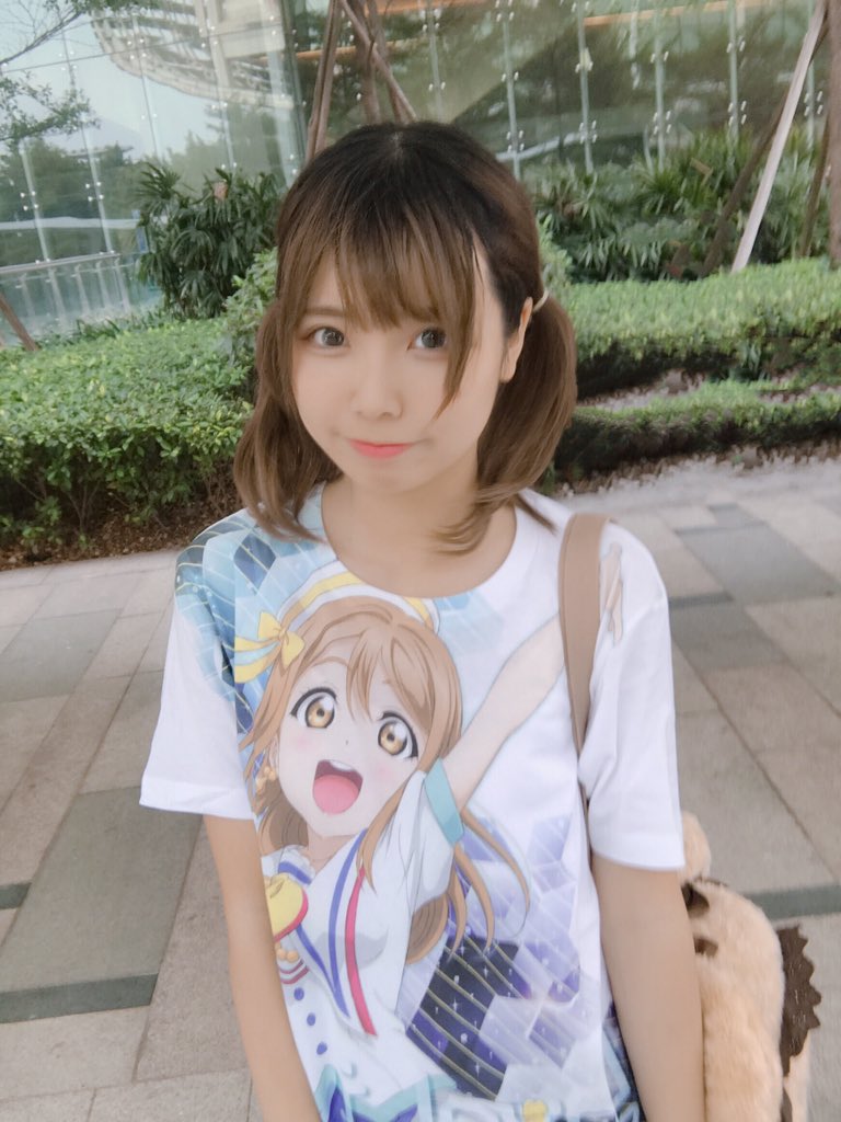 Liyuu記念日 on Twitter: "4月6日は ・Liyuuさんが画像を投稿しました！(1,2枚目→2018年、3,4枚目→2021年) ・エムオン! でファーストコンサートがテレビ ...