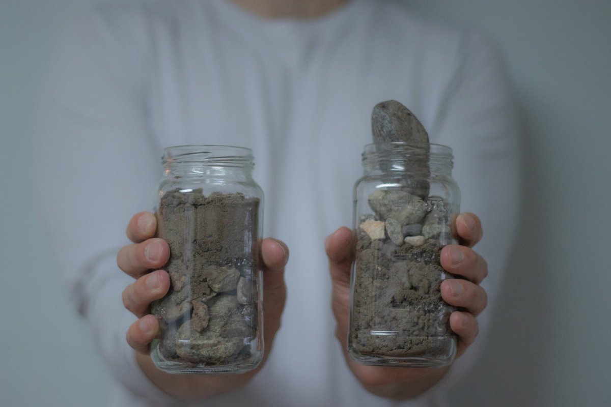This jar of rocks and sand will get your ripped - Thread from Daniel ...