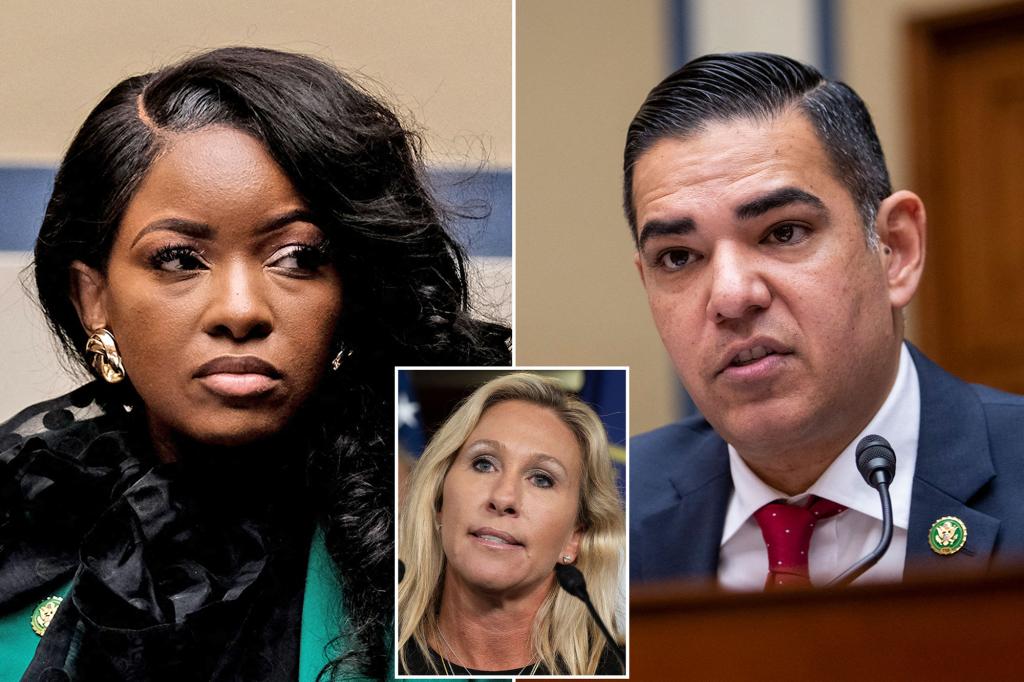 Dems accuse GOP lawmakers of lying about condition of jail holding Jan ...