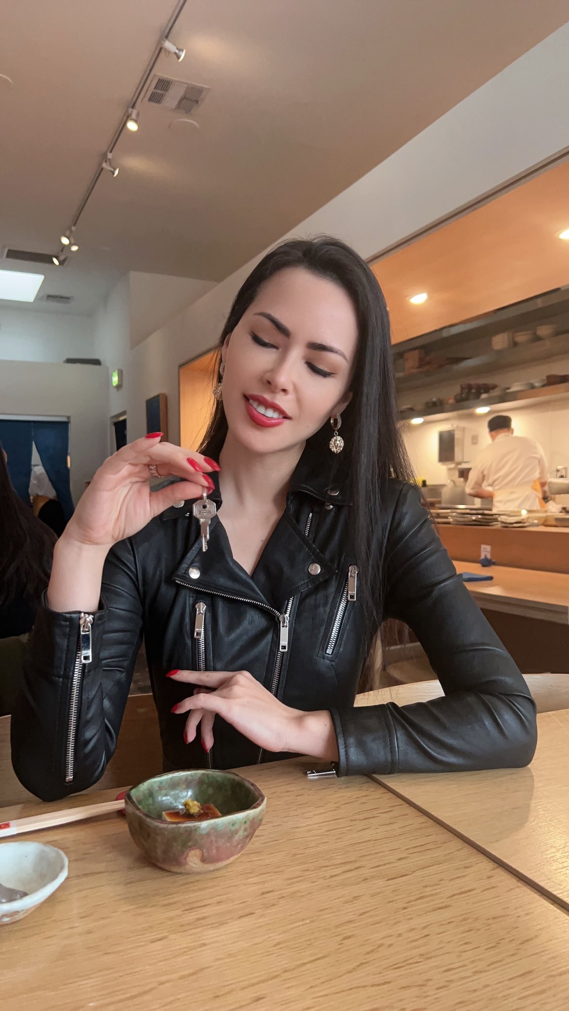 TW Pornstars - Mistress Iris. Twitter. Keyholding dinner date with my sub of 6 years. Good to be ...
