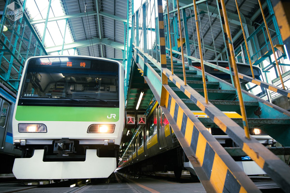 東條ともてつ │ 10周年 on Twitter: "三鷹車両センターにて、E231系通勤仕様堂々集結す。"