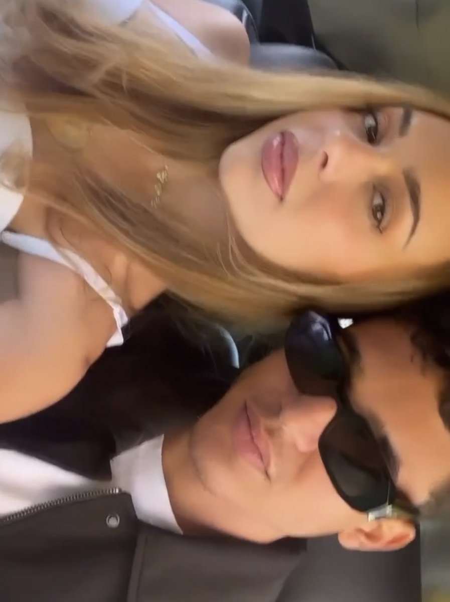 TU PARЯITA EN MOTOMAMI🦋 on Twitter: "LA BAD GYAL Y EL NOVIO OH WOW"