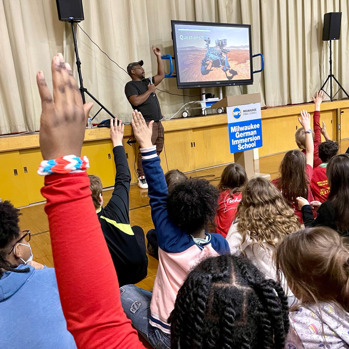 Milwaukee MPS on Twitter: "Milwaukee German Immersion School students got a special lesson from ...