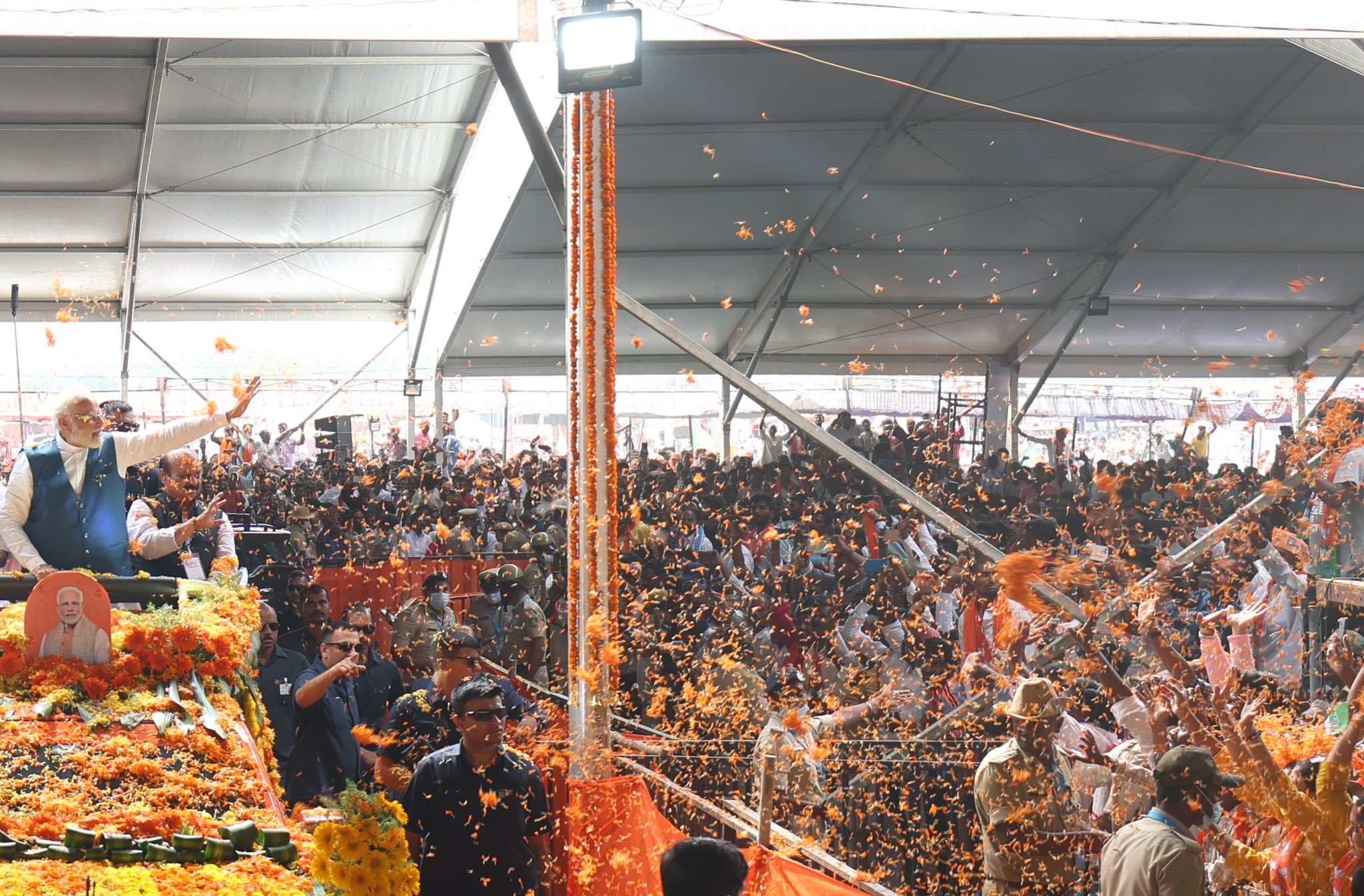 Narendra Modi on Twitter: "Today’s rally in Davanagere was spectacular. Highlighted the good ...