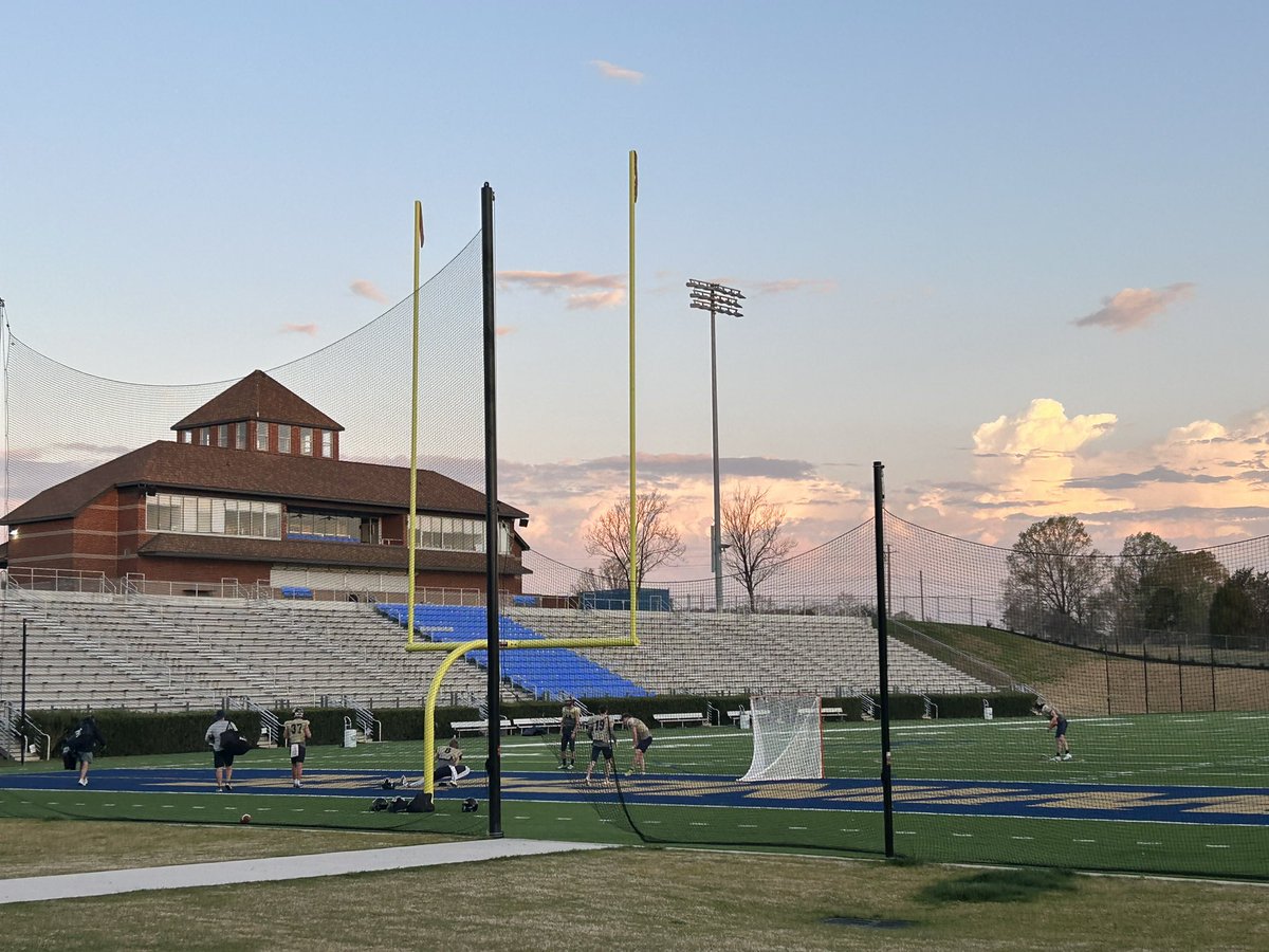 Wingate Football DL/LB Camp on Twitter: "Nothing better than Saturday morning practice! #TTO # ...