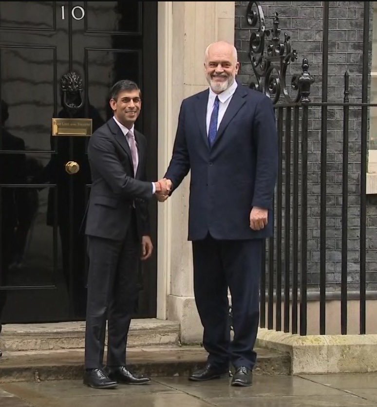 بريطانيا بالعربي🇬🇧 On Twitter الصحف البريطانية تتناول بسخرية استقبال