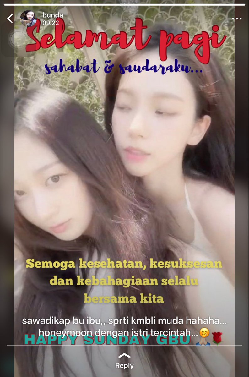 oz on Twitter: "perbedaan postingan honeymoon bunda rina si emak-emak fb and mami icel the cool mom"