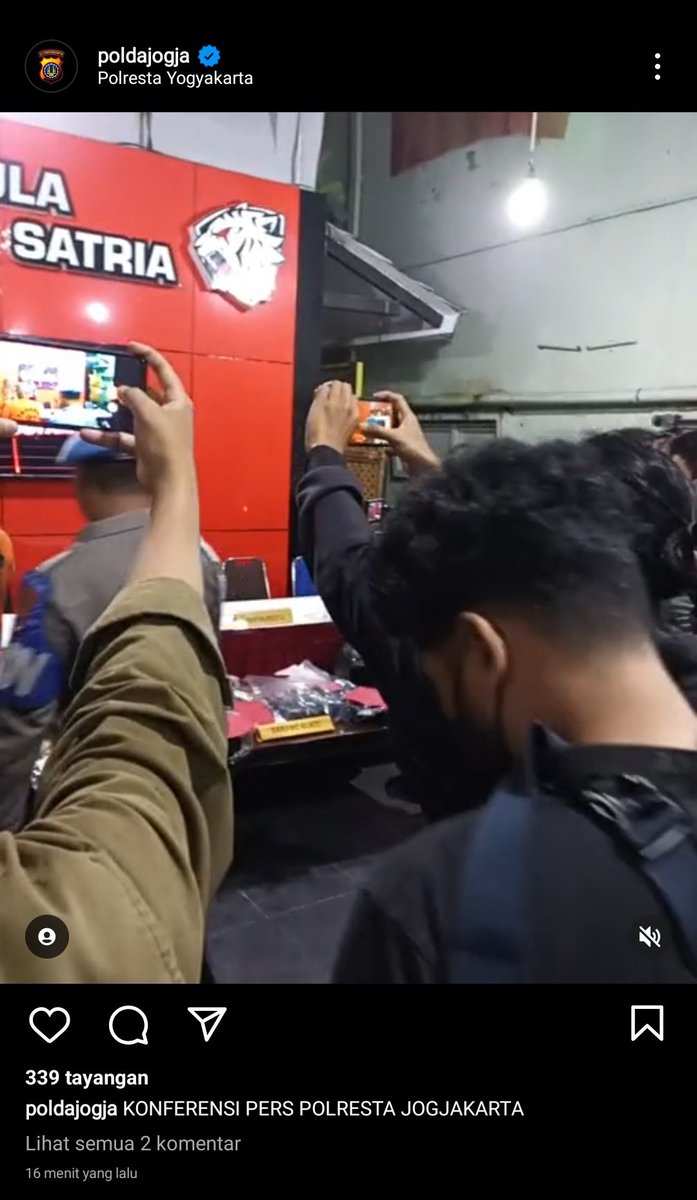 Mazzini on Twitter: "Udah ditangkap dan diumumkan. Ini konfrensi persnya soal kasus klitih yg ...