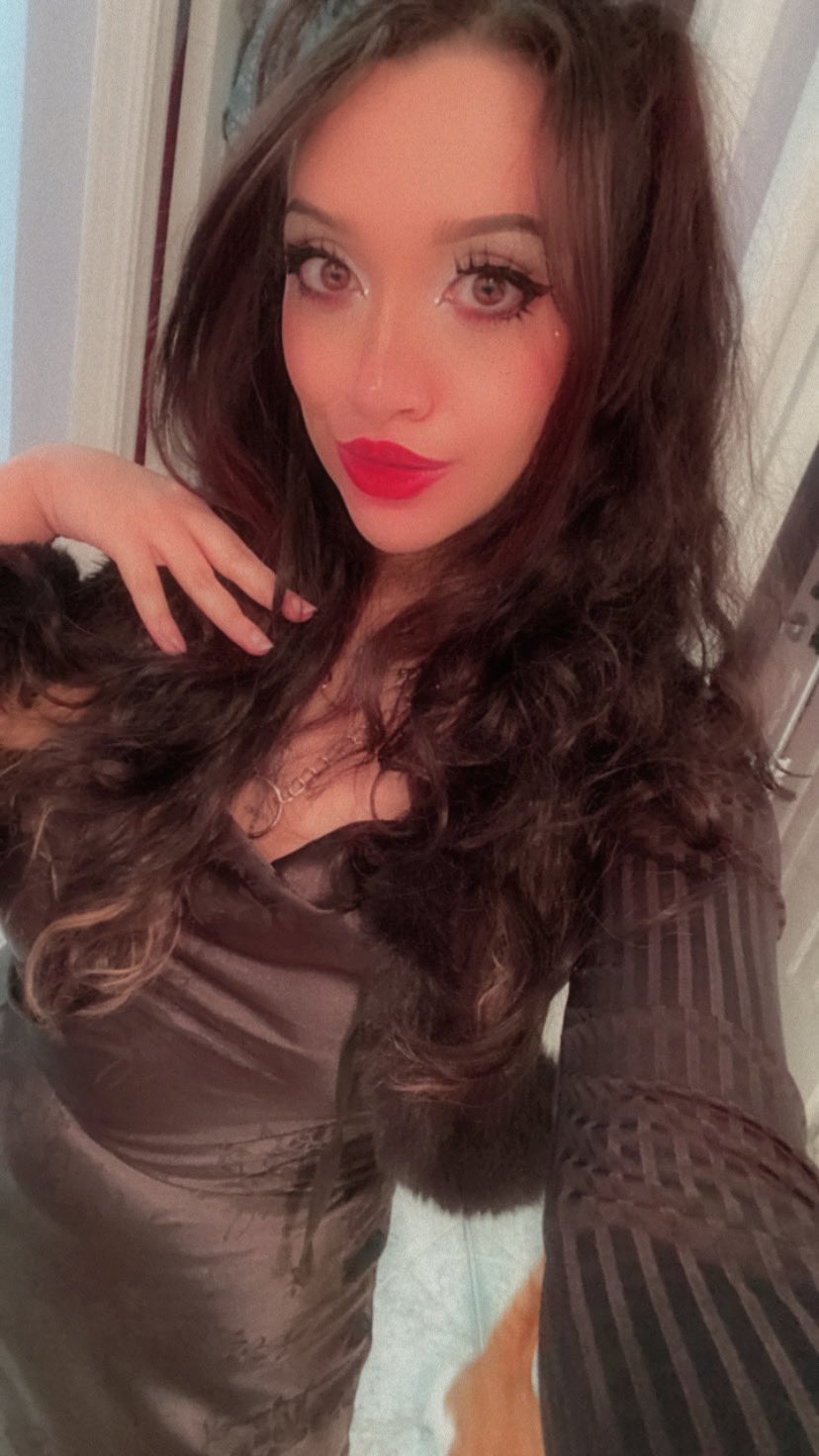 Jester 👿 on Twitter: "I forgot about Twitter … I’m live and in RuneScape hell right now https ...