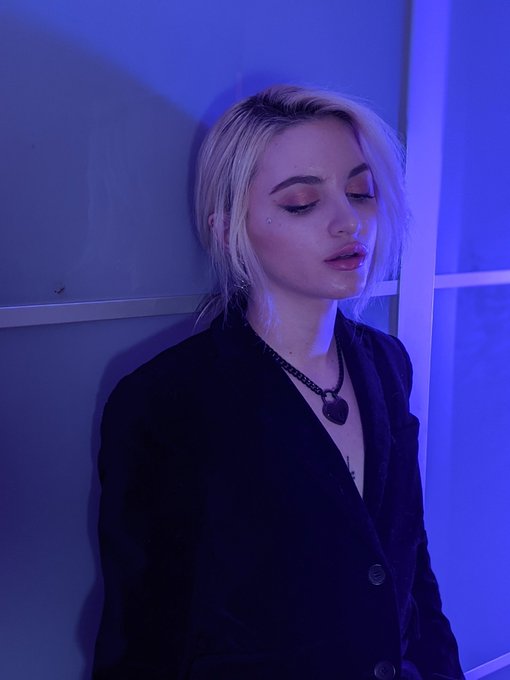 TW Pornstars - Lola Fae 🧚🏻‍♀️. Pictures and videos from Twitter. Page 4