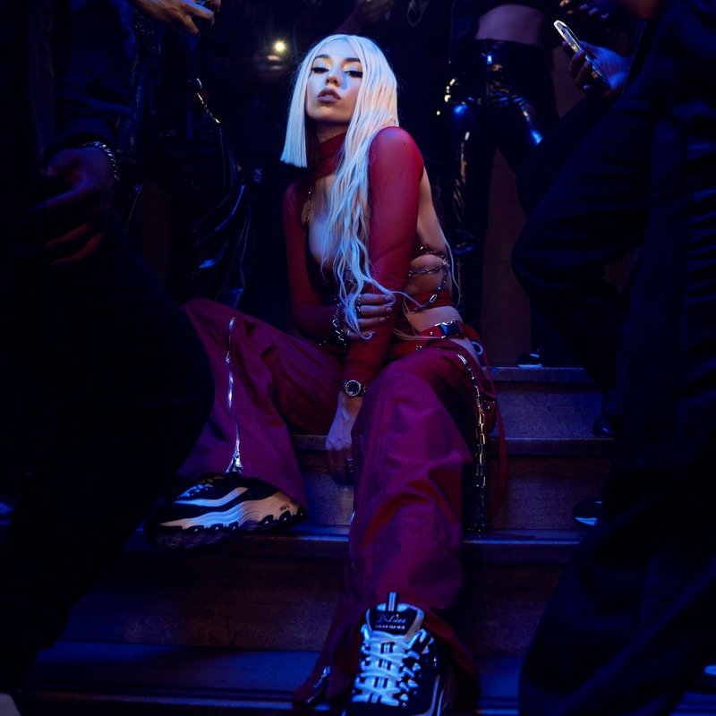 Ava Max Charts on Twitter: ""My Head & My Heart" by @AvaMax surpassed ...