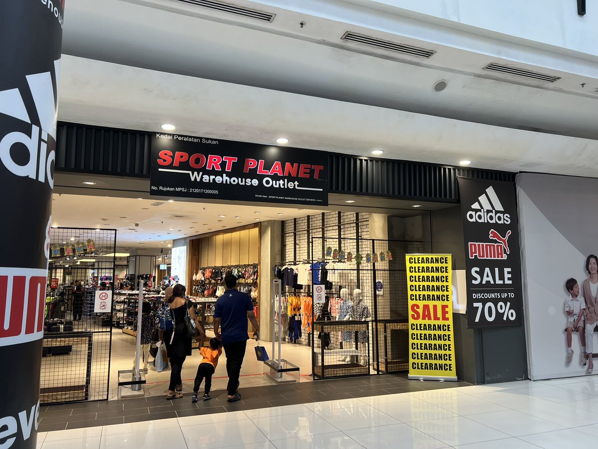 𝕃𝐨𝐜𝐚𝐥🇲🇾ℕ𝐞𝐭𝐰𝐨𝐫𝐤𝐬 on Twitter: "Biar betul hari2 sale 70%, elok sangat kalau beli sekarang ...