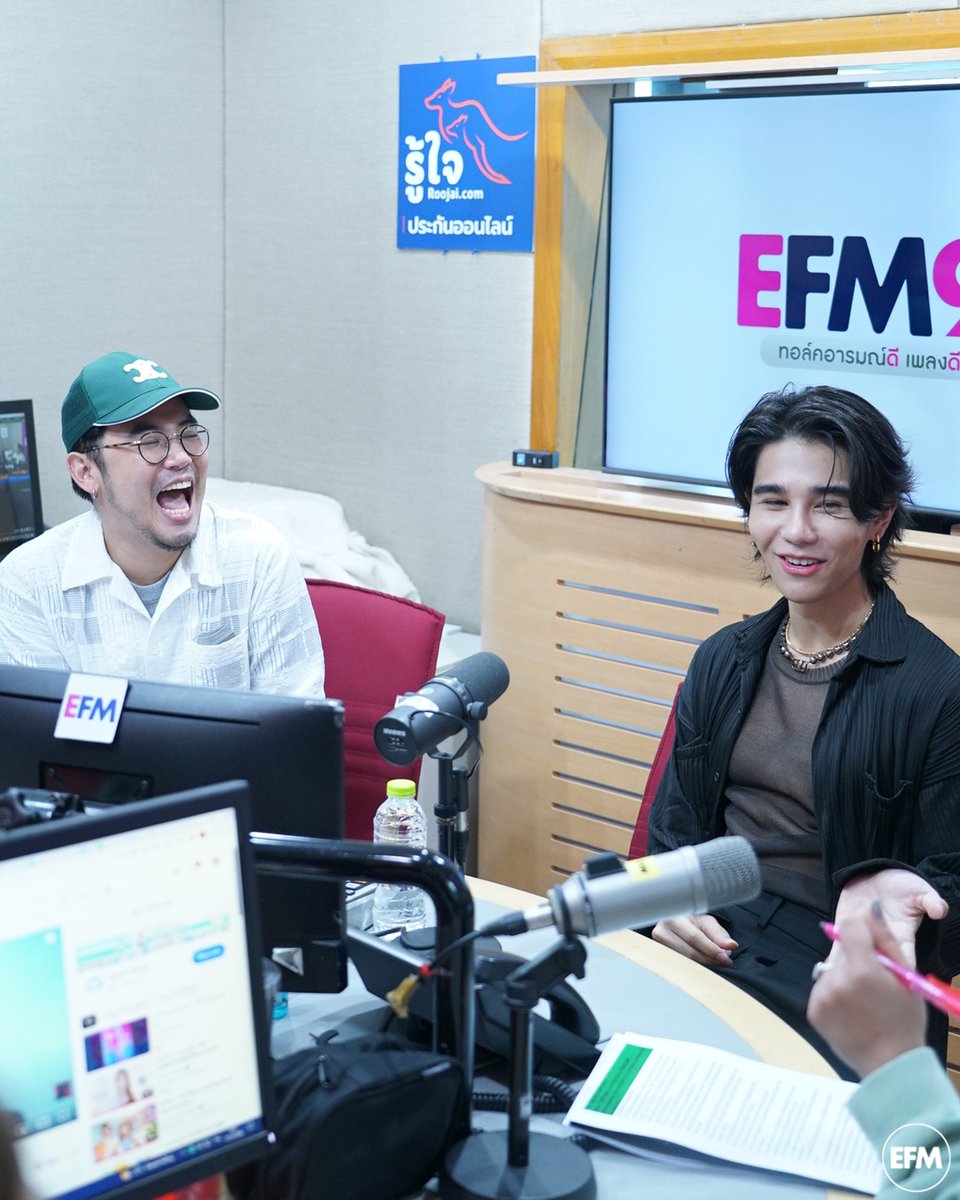 Ft.ติดขึ้นเวร on Twitter: "RT @EFM_STATION: แฉข่าวเช้า ต้อนรับ Jeff Satur แนะเพลง ‘Dum Dum ...