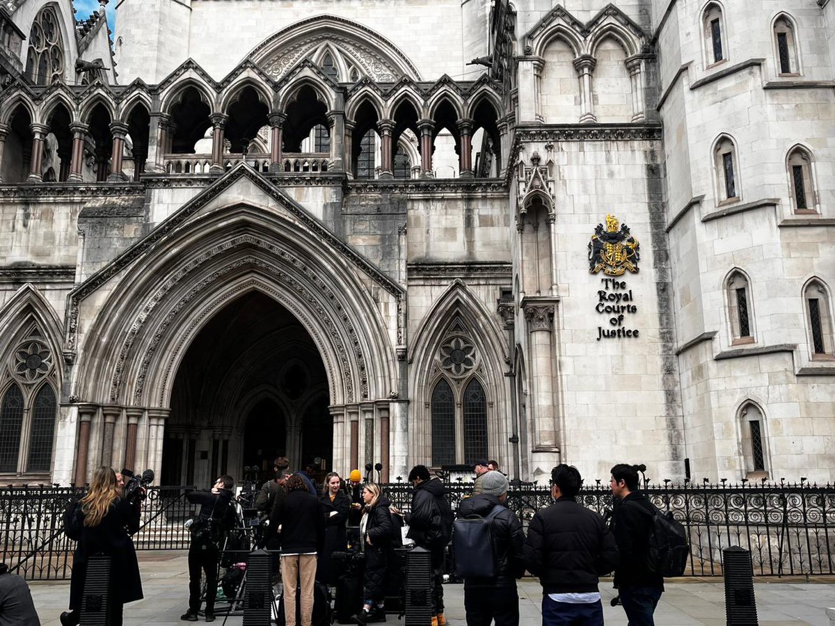 Westminster World On Twitter Prince Harry Turns Up To High Court In