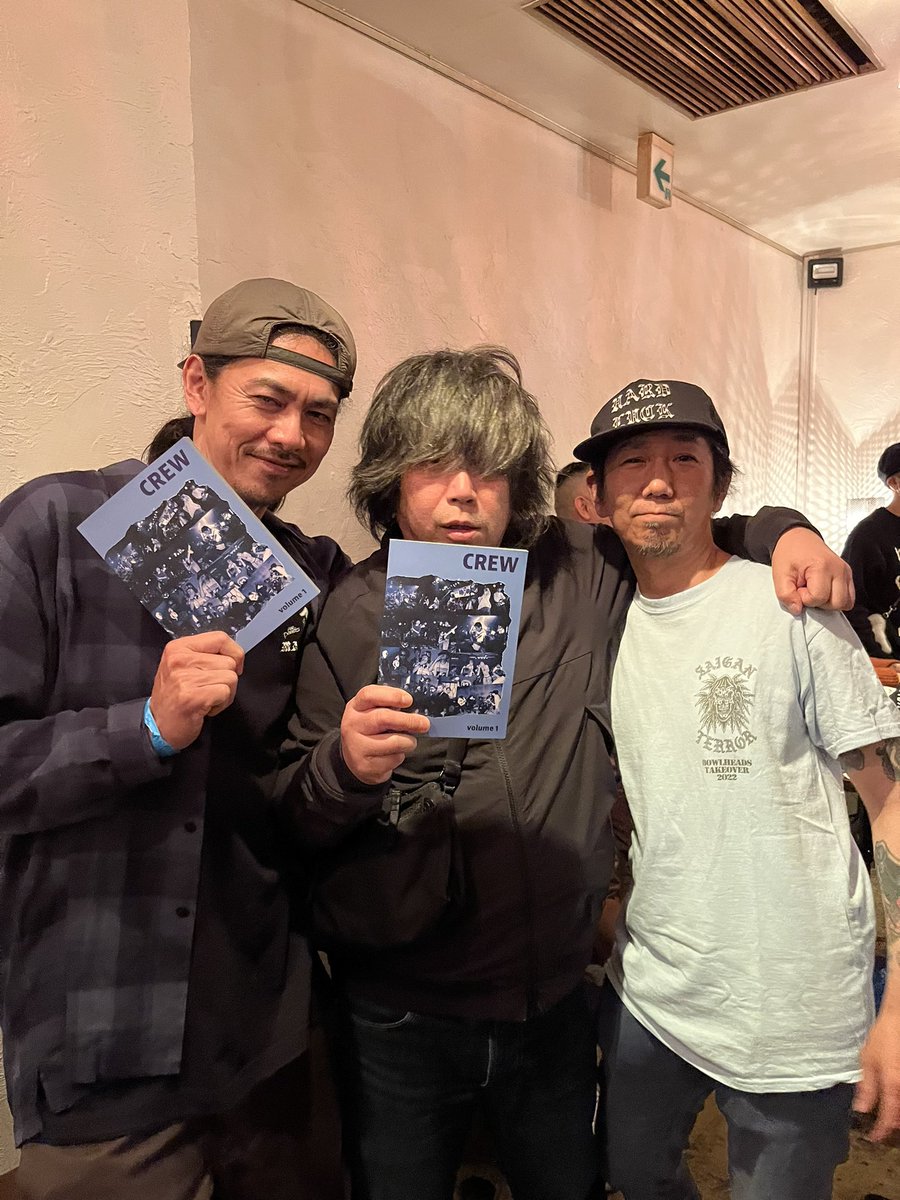 ZERO MAGAZINE on Twitter: "『CREW』Volume1 絶賛発売中！ 1990年代関東のバンドを中心に、当時の空気感を感じる貴重な写真など掲載された、まだまだ ...
