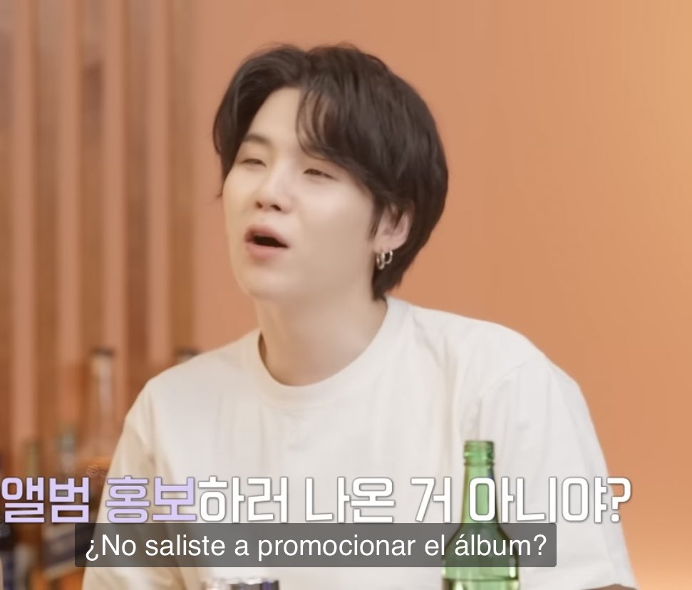 k a r e n ; slow 📚 | 𝐅𝐀𝐂𝐄 on Twitter: "El momento en que jimin se quemó con la comida y estaba ...