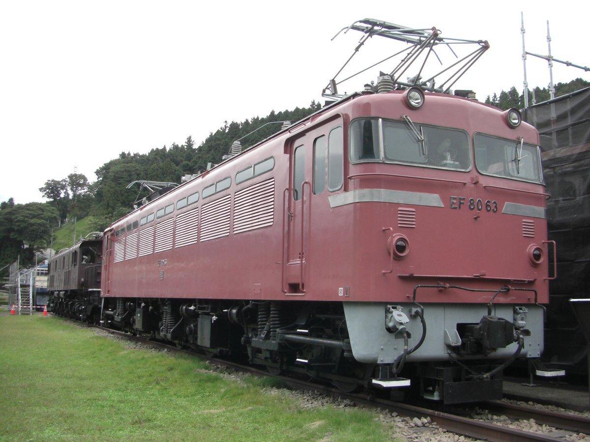 somechan on Twitter: "RT @Oseve0: #おはようトレイン ローズピンクが美しい EF80-63号機です 保存状態も良好でした。 2022.10.9 碓氷峠鉄道文化 ...
