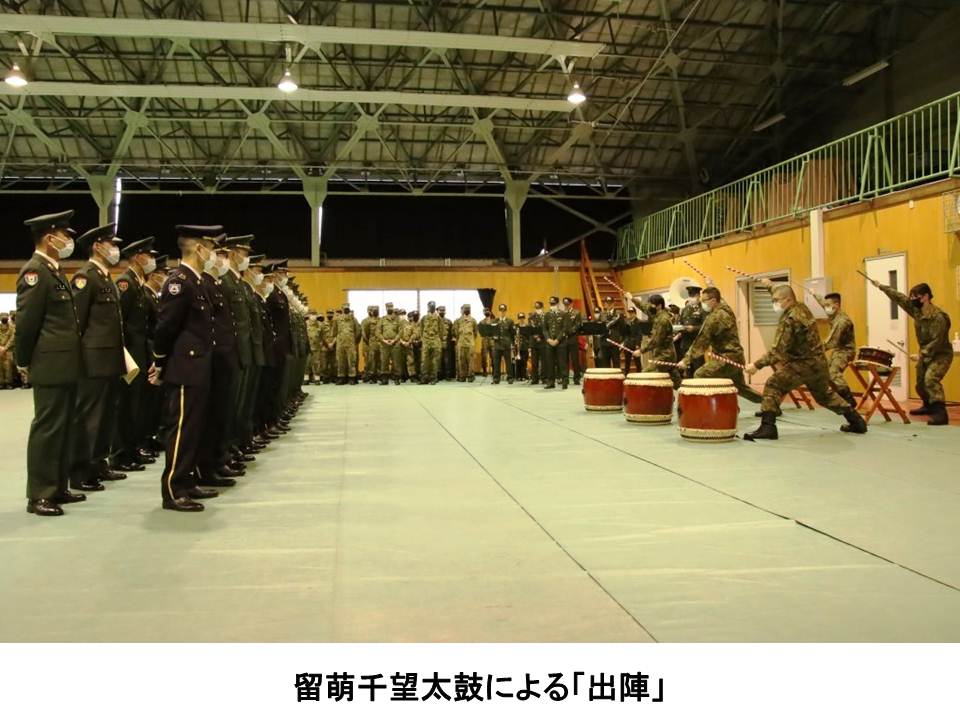 陸上自衛隊 留萌駐屯地【公式】 On Twitter 留萌駐屯地 は、3月の定期異動に伴い、転出者の見送りを行いました。留萌一家の27名は、思い出の多い留萌駐屯地を後に、全国各地の新任地