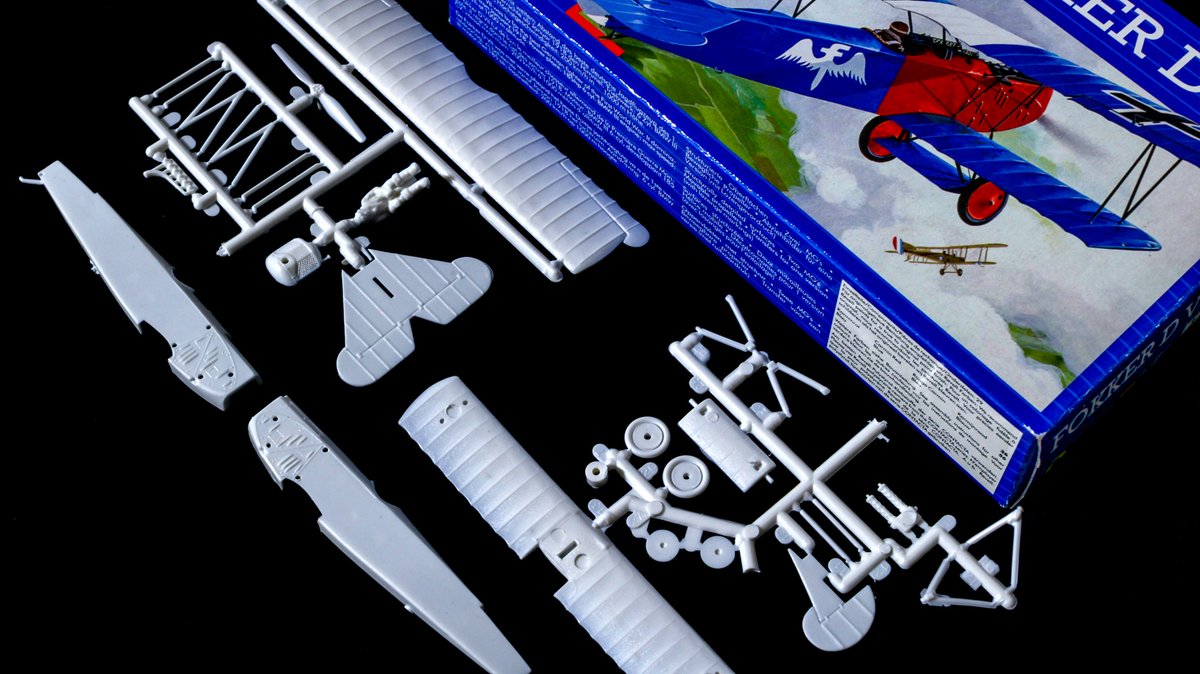 nippper.com on Twitter: "複葉機プラモは箱じゃない！中身だ！設計の心地よさは時代を越える https://nippper.com/2021/03/25595/"