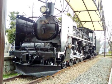 KATO京都駅店 on Twitter: "【わが町の保存機5】 C57 5 兵庫県姫路市御立公園に展示中。モデルと異なり、前面のナンバープレートは形式無しのものがついています。 https ...