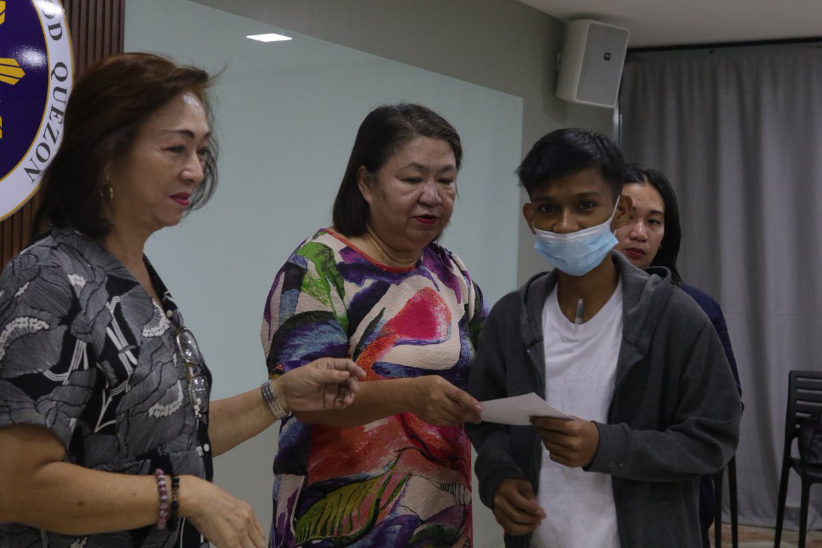 Quezon City Government On Twitter Bawat Pamilya Ay Nakatanggap Ng P10