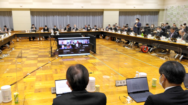 JAcom農業協同組合新聞 on Twitter: "多様な担い手 位置づけで議論 基本法検証部会｜JAcom 農業協同組合新聞 https://jacom.or.jp/nousei/news ...