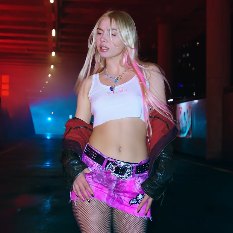 aley_magazin on Twitter: "İyi ki doğdun Aleyna 🥳🎉 Bu yeni yaşında umarım her şey kalbinin özü ...