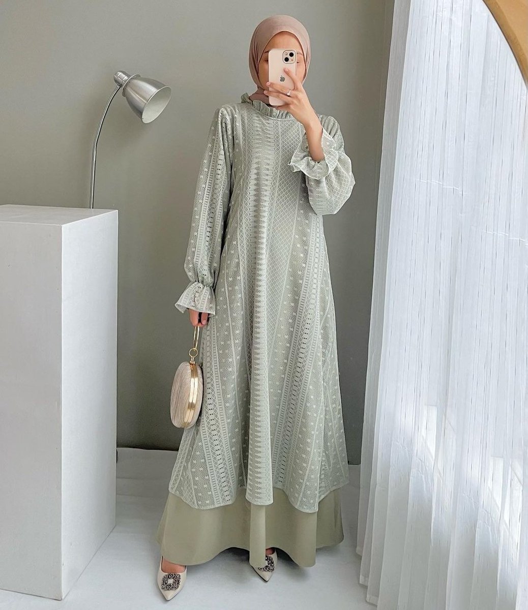 Aesthetic Stuff on Twitter: "Dress https://shope.ee/7pMXWcVvlU Dress https://shope.ee/409wzno6XC ...