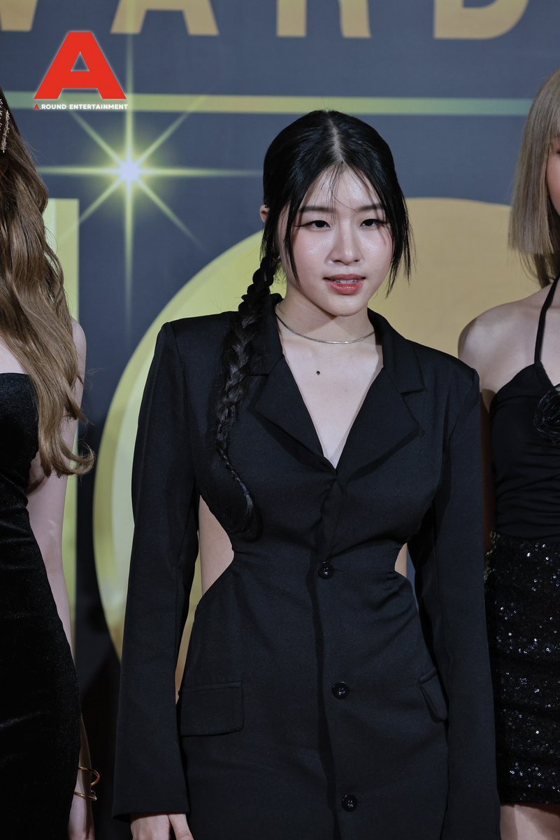 A.ROUND on Twitter: "5 สาว bXd จาก #4NOLOGUE ร่วมเดินพรมแดง งานประกาศรางวัลของเหล่าคนบันเทิง ...