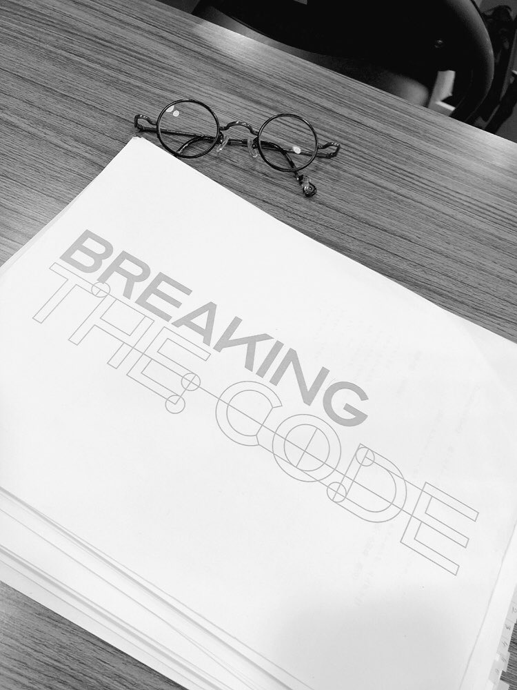 岡本玲 On Twitter 舞台「 ブレイキング・ザコード 」 いよいよ小屋入りです。どきどき。 稽古で積み重ね出合った瞬間たちを反芻中。そしていろいろ想像、体感しておく。 メイク道具