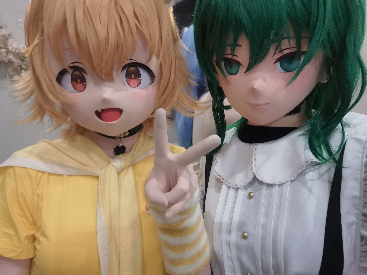 埋骨于弘川 on Twitter: "总之先发发JUJU2的集邮，能和新认识的dalao和已经认识的大佬合影，孩子非常开心😊～ P1： @FreeTwo_22 P2：@RoshioLeo P3 ...