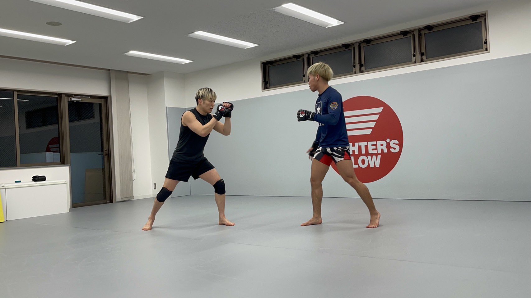 上田貴央【FIGHTER’S FLOW】 on Twitter: "FIGHTER’S FLOW MMAのクラス終了後に今週末のRIZINを控えた神龍誠とマンツーマン調整練習で無事ボコられて ...