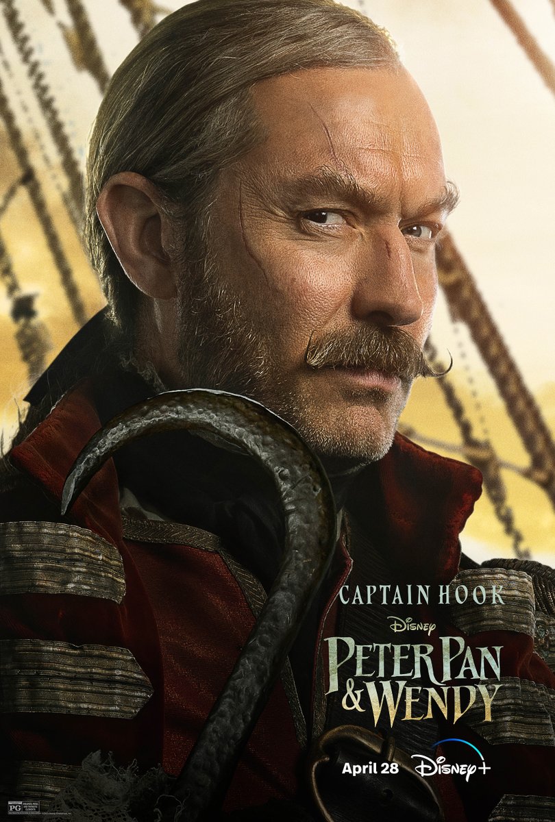 Disney+ on Twitter: "Jude Law leads the pirate crew as Captain Hook 🪝🕰️🐊 #PeterPanAndWendy (2/9)"