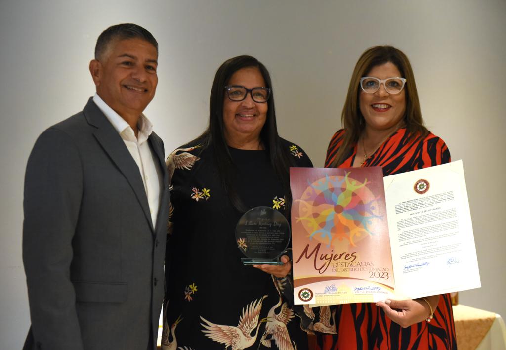 Senado de Puerto Rico on Twitter: "🧵Durante la actividad, se homenajeó ...