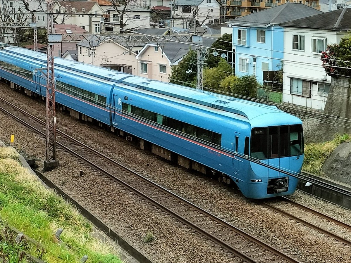 マリオ💉💉💉💉 on Twitter: "RT @tsukubane198: 小田急電鉄MSE就役15周年、GSE就役5周年を記念して 「未来に向かって走り続ける」 をコンセプトにデザインした ...