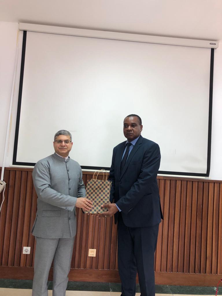 India in Mozambique on Twitter: "H.E. @prkundal, Joint Secretary (East & South Africa ...