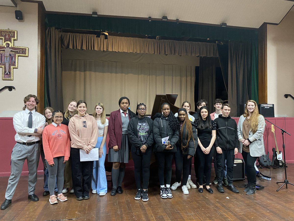 Welcome to St Thomas More Catholic Comprehensive School