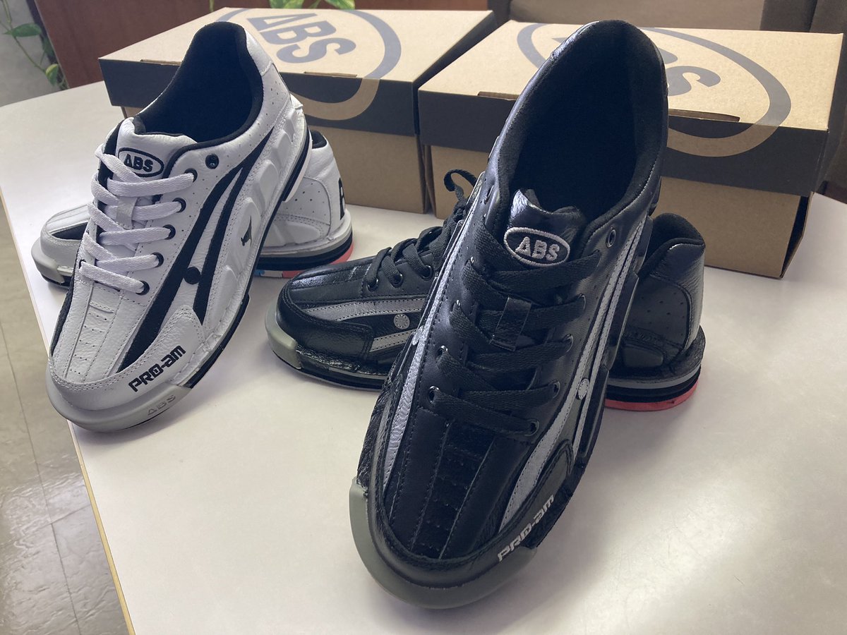 株式会社アメリカンボウリングサービス on Twitter: " 🆕シューズ紹介 伝統のNV-3からバージョンアップして登場したNV-6🔥🔥🔥 ・最高級カンガルーレザーを使用しFIT感と丈夫さ ...