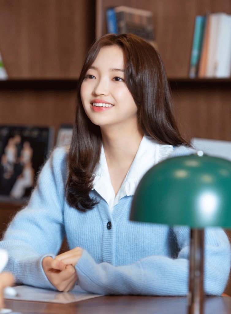 ً on Twitter: "actress lee chae-eun (all of us are dead) mentioned yejin in her interview. she ...