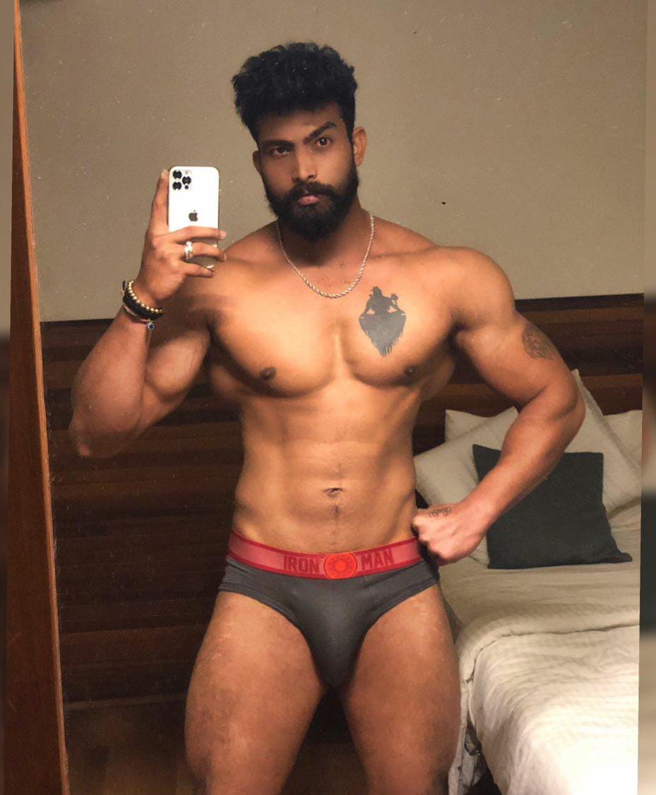 iam_shiva_official on Twitter: "Am angry young hunk. @Anshul_dxb @Salmanprince321 @sh34742620 ...