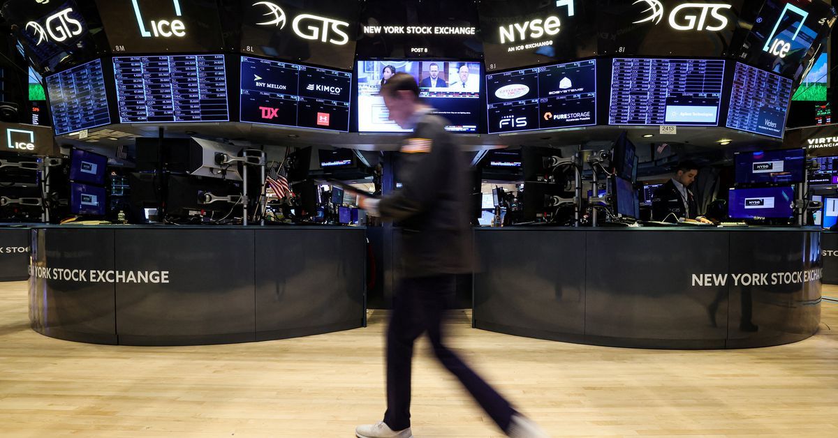 Wall Street gains on easing bank crisis fears, hopes of Fed rate-hike pause https://t.co ...