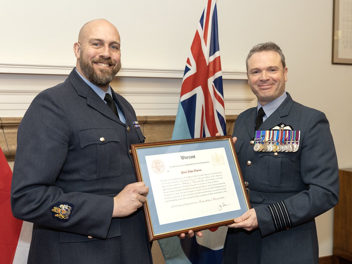 RAF Shawbury on Twitter: "The Station Commander, Group Captain Andy Baron, was delighted to ...