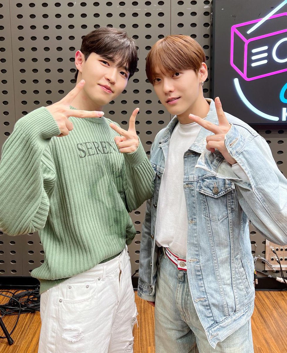 KJH's WIN:D PARK — 봄바람 on Twitter: "📸 รูปของ #คิมแจฮวาน และคุณมินฮยอก BTOB จาก Instagram รายการ ...