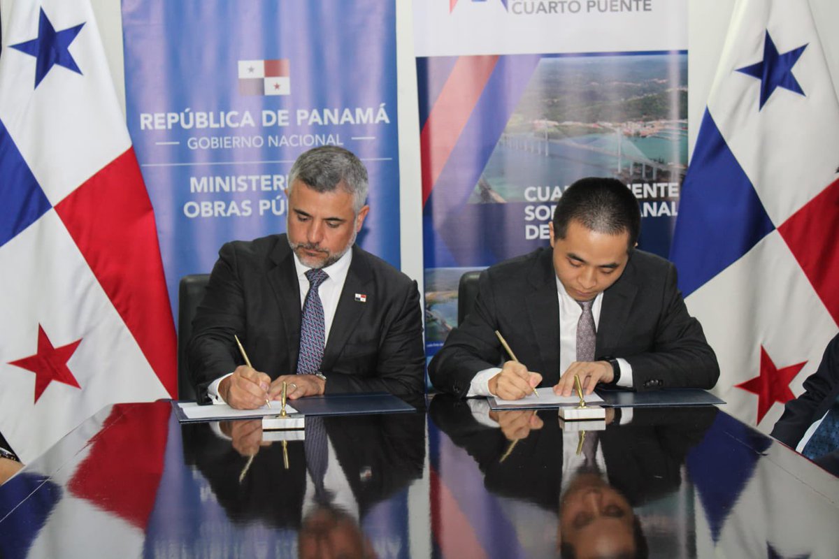 Ministerio de Obras Públicas de Panamá on Twitter: "El ministro @rafasabonge y el Sr. Wang Jun ...