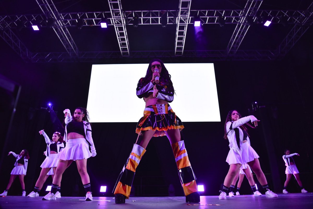 TINI MÉXICO | FANS CLUB OFICIAL🏹 on Twitter: "RT @LEONAxTINISTA: Aquí llego la triple T ….. TINI ...