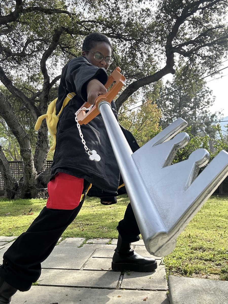 humanoid typhoon on Twitter: "anyway this has been funny af thanks for interacting 🫶🏾💕"